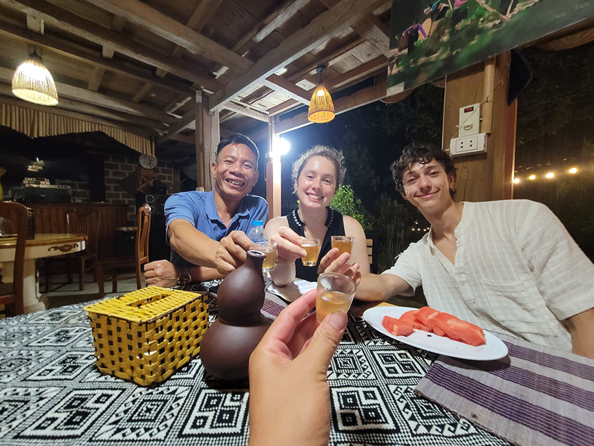 Alcool de riz du Vietnam : histoire, fabrication et dégustation | Guide ...